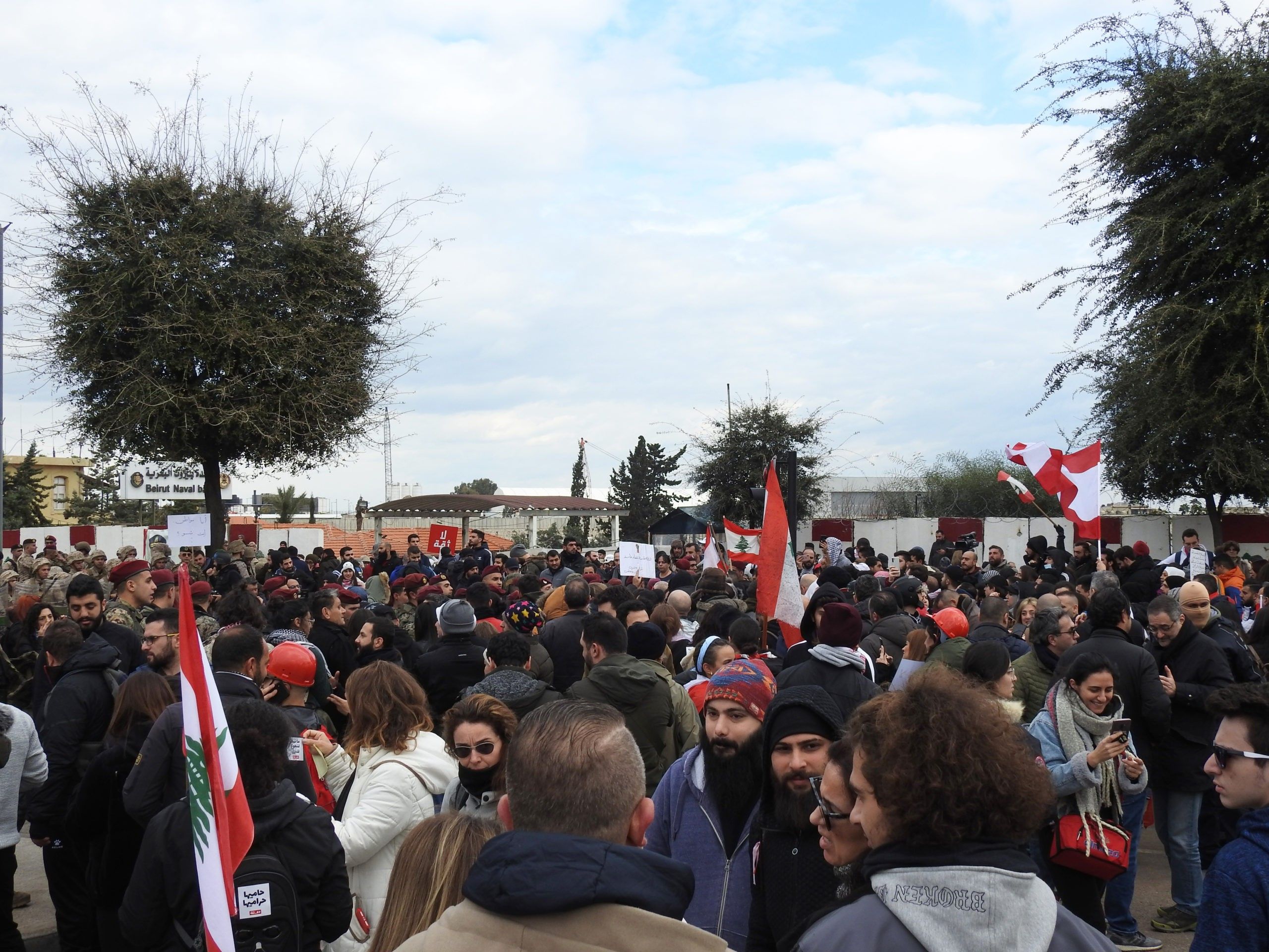 Lebanon’s imminent collapse: how can it be prevented? - Responsible ...