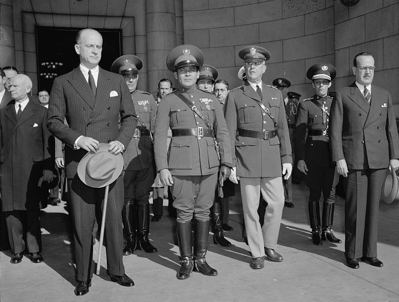 The US history of collecting — and dropping — client states is grim ...